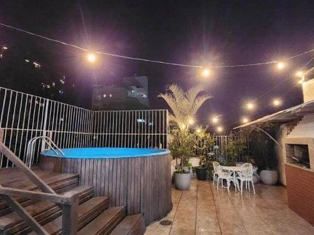 Vende se cobertura com 4 quartos 1 suíte, 245 m² e 2 vagas – Boa Vista