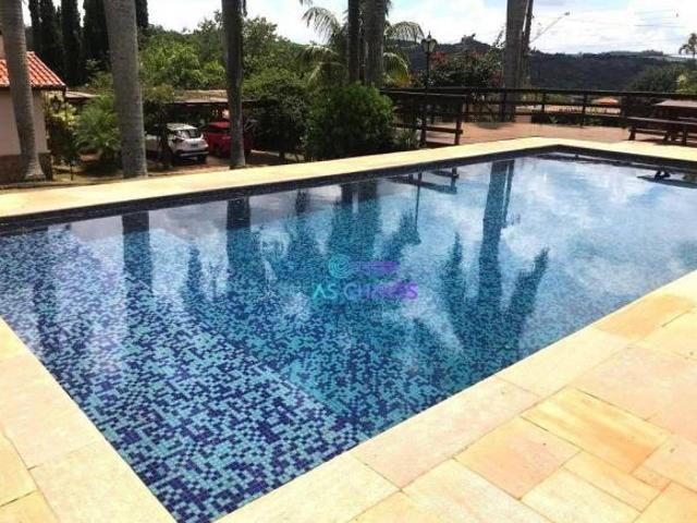 Vende se e Aluga se Chácara no Caxambu com piscina, pomar, 5250m² A.T