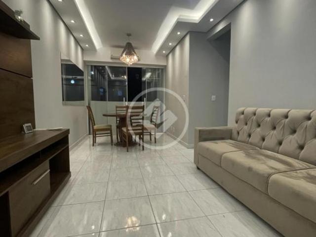 #Vende se espaçoso apartamento todo reformado com 71 m2, totalmente mobiliado, sendo 03 quartos