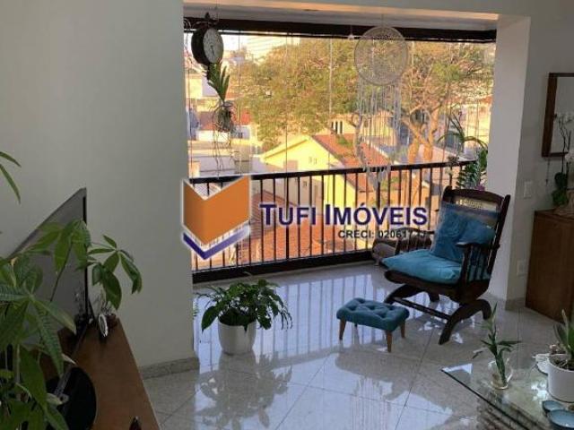 VENDE SE EXCELENTE APTO COM SALA AMPLA