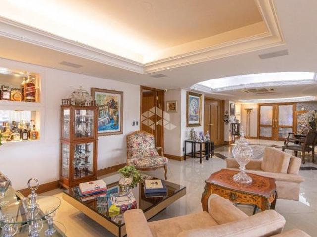 VENDE SE IMÓVEL COM 567M² NO BAIRRO BELA VISTA