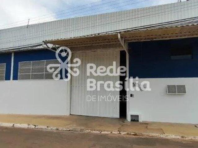 Vende se Imóvel Gralpão Comercial com 400m² Samambaia Sul