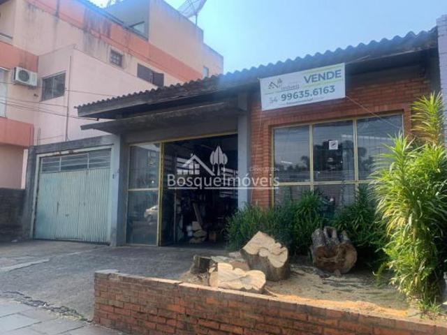 VENDE SE IMÓVEL RESIDENCIAL E COMERCIAL