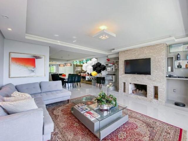 Vende se Linda Casa Bairro Chácara das Pedras Porto Alegre
