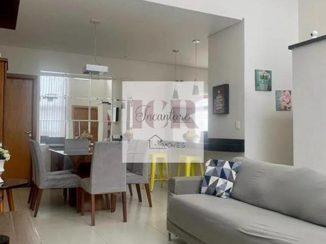 Vende se Linda casa com piscina no Condomínio Villagio Milano Sorocaba