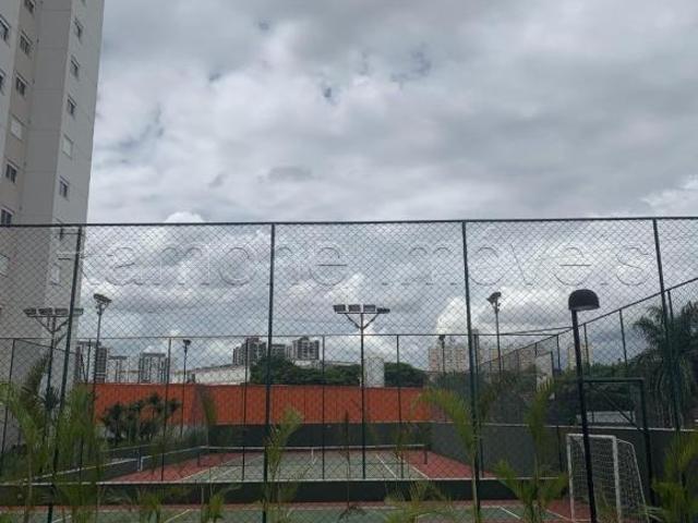 Vende se lindo apartamento de 90m2, com 3 dormitórios sendo 1 suíte, andar alto e todo reformado C