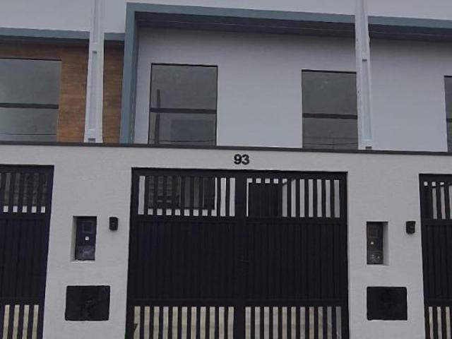 VENDE SE LOFT/ CASA 400 M DA PRAIA EM PERUÍBE