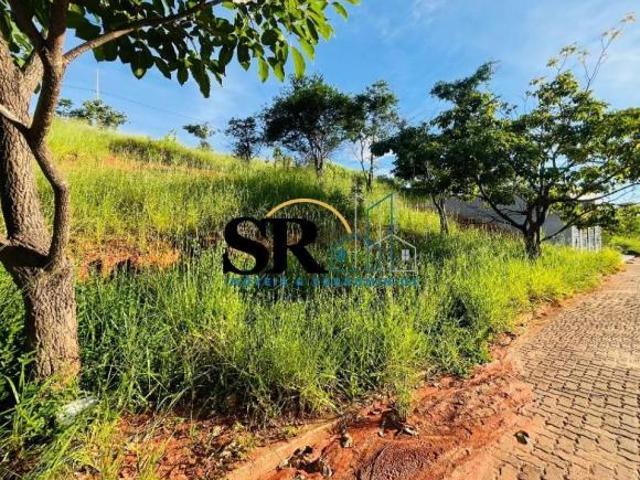 VENDE SE LOTE NO MORADA DO VALE III R$ 250.000,00