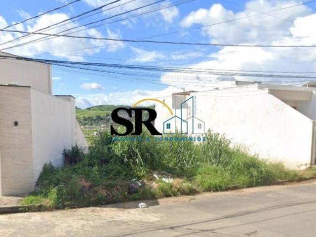 VENDE SE LOTE NO BAIRRO CASTANHEIRAS R$245.000,00