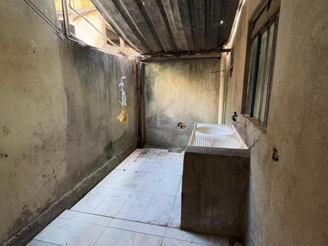 VENDE SE LOTE COM 4 CASAS INDIVIDUAIS