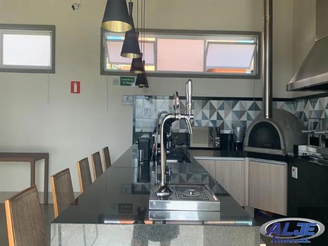 Vende se lote em condomínio no village damha marília/sp
