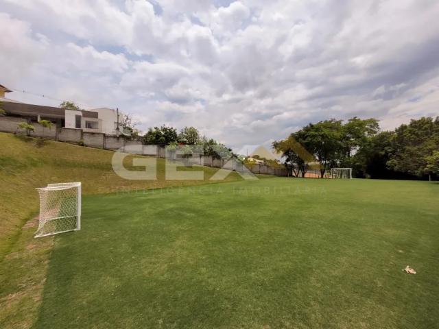 Vende se lote em condomínio fechado Vésper medindo 800m² 25m x 32m