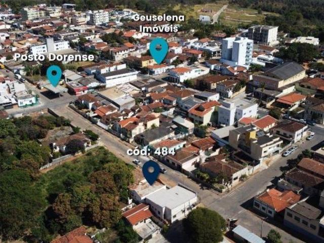 VENDE SE LOTE ENORME NO CENTRO DA CIDADE!