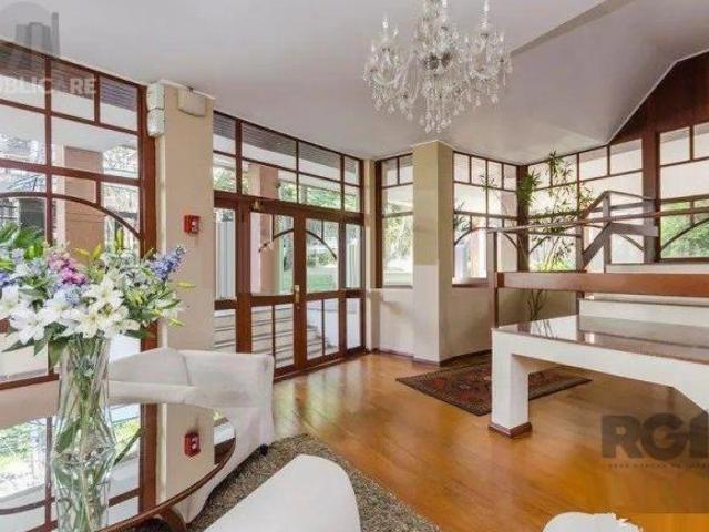 Vende se luxuoso apartamento 4 quartos com 4 suítes, 2 vagas coberta, dependênci