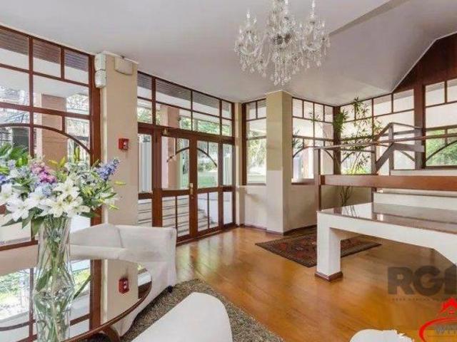 Vende se luxuoso apartamento 4 quartos com 4 suítes, 2 vagas coberta, dependênci