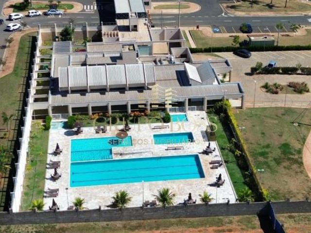 VENDE SE ÓTIMA CASA EM CONDOMÍNIO FECHADO