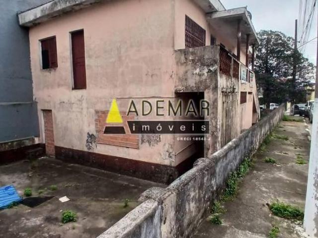 Vende se otimo terreno com um casa antiga