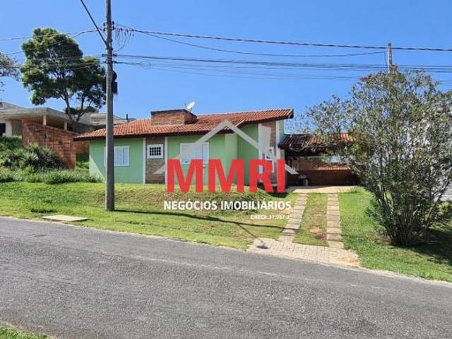 Vende se ou aluga Casa no condomínio Village Ipanema. Venha Conferir!