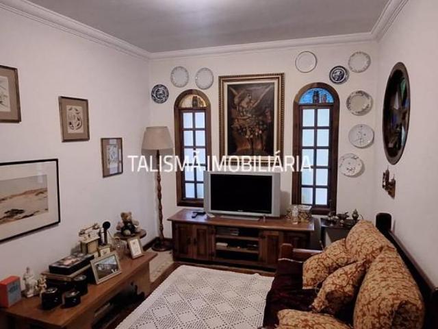 VENDE SE OU ALUGA SE CASA DE VERANEI TERREA NO CONDOMINIO VALE DO SOL EMBU