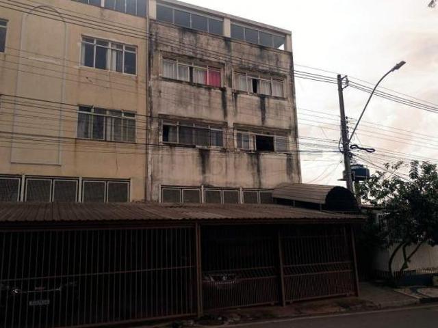 Vende se prédio comercial e residencial de 5 pavimentos