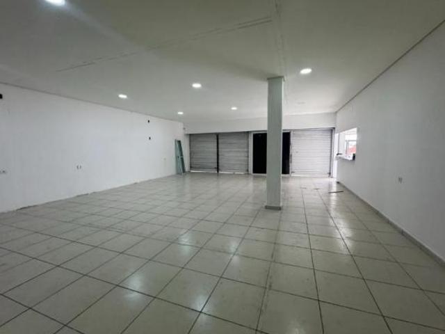Vende se Prédio comercial em ótima localização