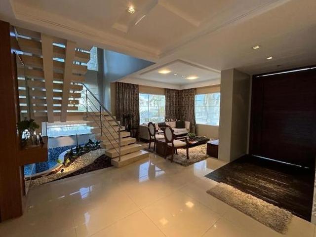 Vende se Sobrado no Alphaville Araguaia