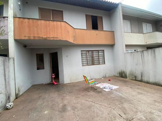 Vende se sobrado no bairro alto