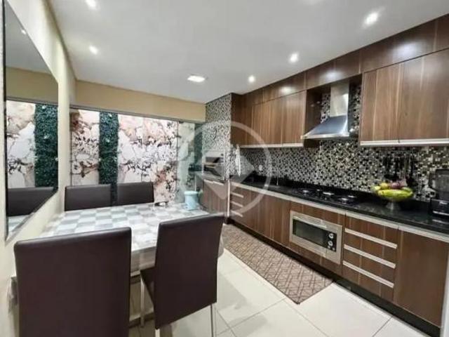 #Vende se Sobrado no condomínio fechado Villa Nova Residence, região Coxipó, com 02 quartos, 115 m