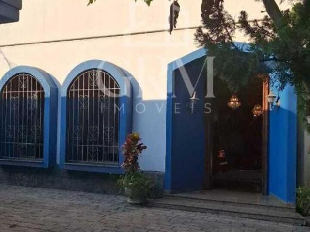 Vende se Sobrado Amplo, ótima oportunidade – Excelente localização