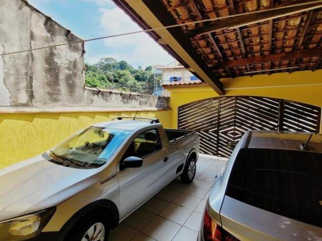 Vende se Sobrado Amplo com 3 Quartos e Edícula Rua África, Parque Monte Alegre, Taboão da Serra