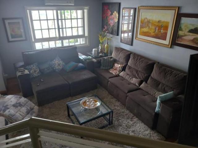 Vende se sobrado com 5 quartos 3 suítes, 428m² e 3 vagas – Alto Petrópolis