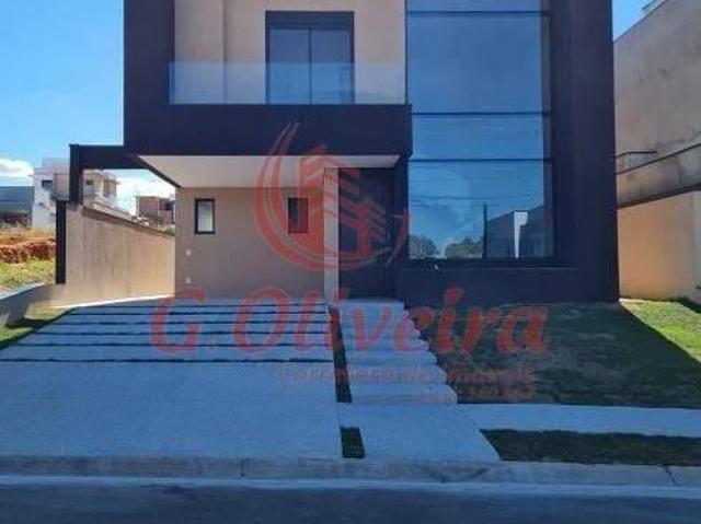 Vende se Sobrado condomínio 3 quartos, 1 suíte, A/C 174 M2 A/T 300 M2