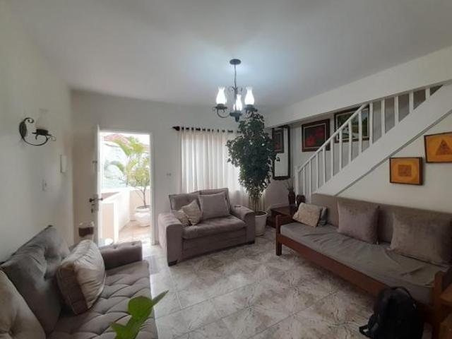 Vende se: Sobrado de Vila, 2 quartos, Edícula com 1 Suíte, 1 Vaga, Santana!