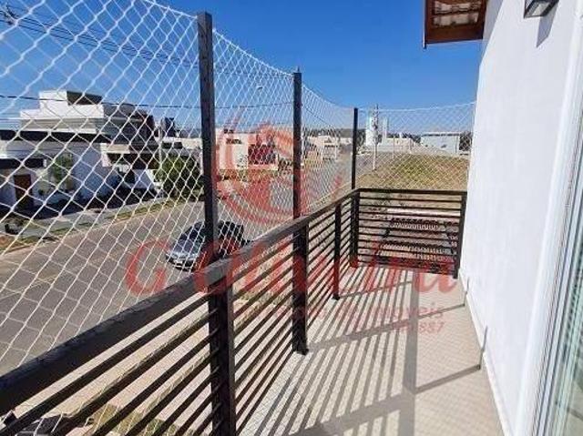 Vende se Sobrado em condomínio 3 quartos, 1 suíte, A/C168M2 A/T 300M2