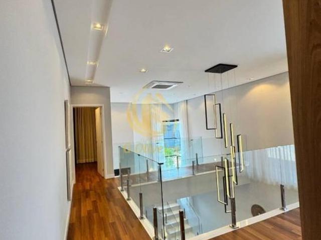 Vende se Sobrado em Condomínio Brisas de Jundiai 377m2 3 suítes