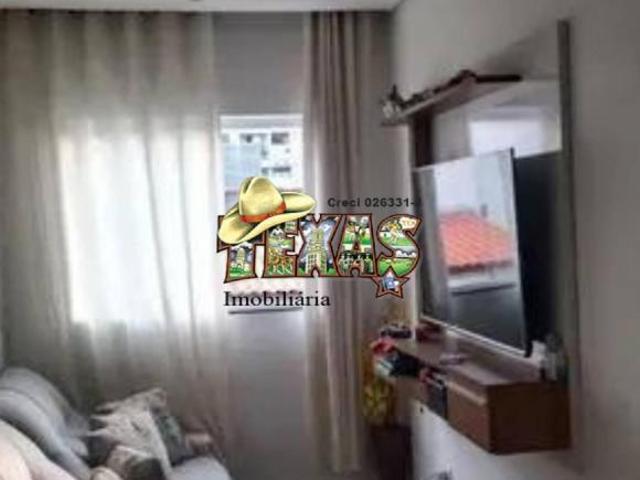 VENDE SE SOBRADO EM CONDOMINIO NA PARADA XV DE NOVEMBRO