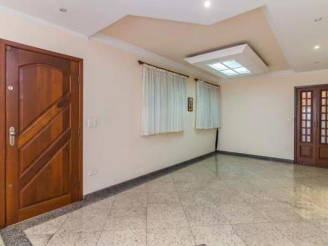 VENDE SE SOBRADO 3 SUITES, 5 BAN E 4 VAGAS PROXIMO AO METRO NO JARDIM SAO PAULO