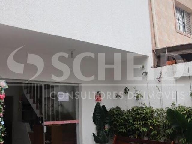 Vende Sobrado Comercial e residencia 02 Dormitórios 02 Salas 03 Banheiros e Edicul.a
