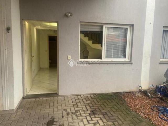 Vende Sobrado em condomínio 2 quartos Bairro Fátima Canoas