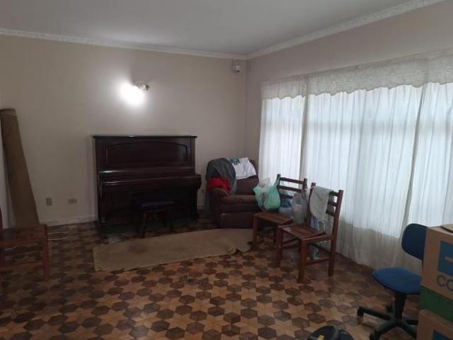 VENDE SOBRADO 4 dorms SANTANA – Próximo à Rua Alfredo Pujol