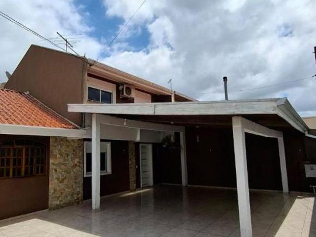 Vende sobrado 3 quartos, 4 vagas de garagem bairro Cajuru Curitiba PR