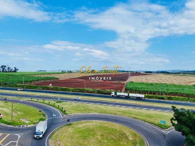 VENDO 87.120m² RODOVIA ANHANGUERA PIRASSUNUNGA SP