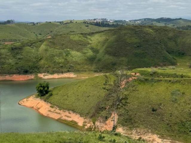 Vendo terreno na represa de Igaratá com playgraund