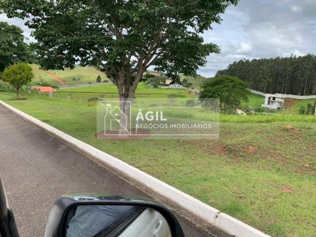 Vendo Terreno no Condominio Village Paraibuna 1019 m2