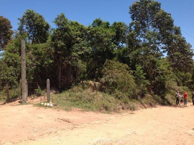 VENDO TERRENO 982m² EM SANTA BRANCA