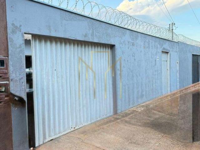 Vendo um terreno de 250 m no bairro Jardim Sucupira quitado com duas casas já alugadas, com portões