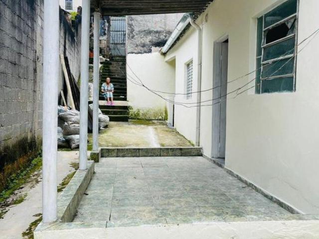 VENDO UMA CASA