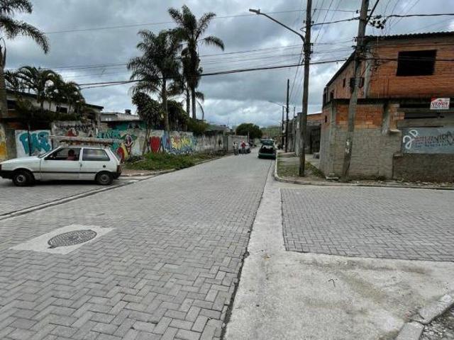 VENDO UMA CASA