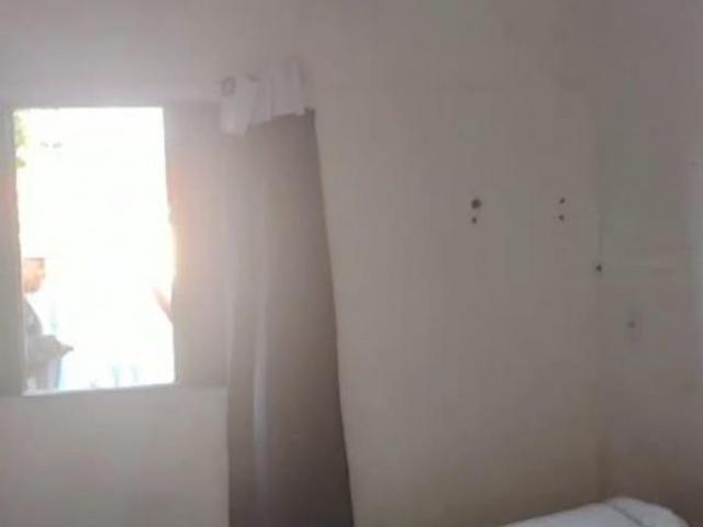 Vendo uma casa na cidade de Peruibe