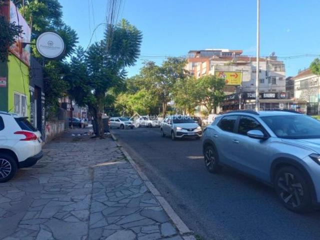 VENDO UMA CASA NO BAIRRO RIO BRANCO